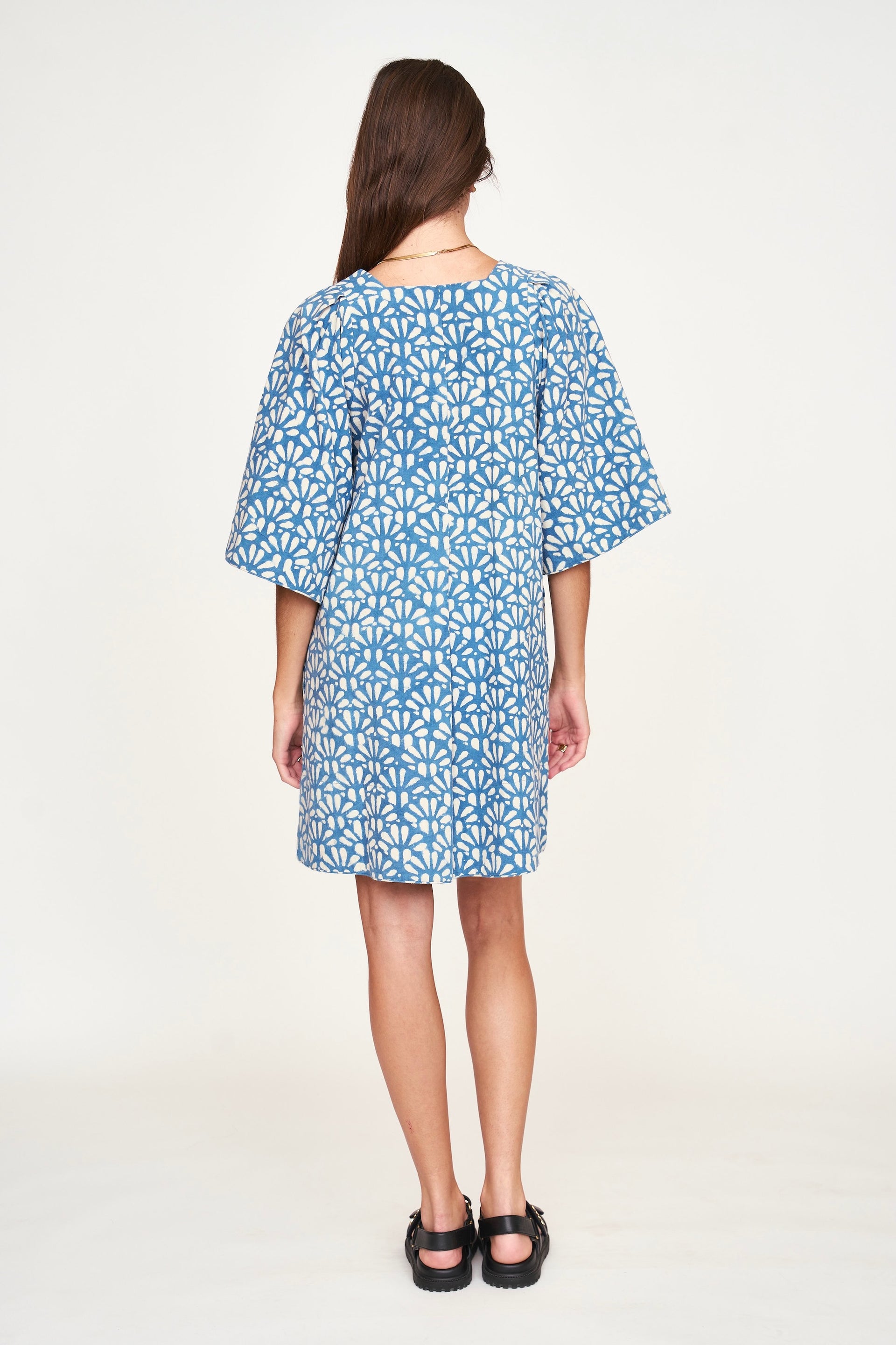 FINAL FEW / Manila Dress in Trellis in Indigo - FINAL SALE – MIRTH